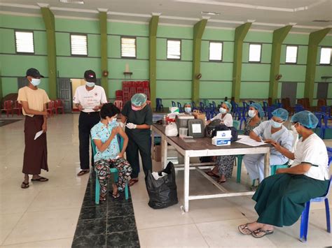 ဝေါမြို့၌ အသက် ၁၈ နှစ်နှင့်အထက် ပြည်သူများအား Phase 5 Sinovac ကိုဗစ် ၁၉ ကာကွယ်ဆေး ပထမ အကြိမ