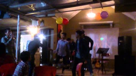 joget cesar di malam tahun baru part 2 - YouTube