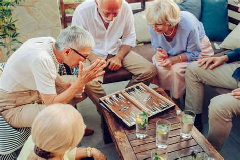 A Beginners Guide Playing Backgammon For The First Time By Nextgammon Lover Medium