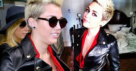 Miley Cyrus Flashes Her Boobs Again Mirror Online