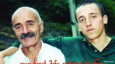 „მტკივა შვილო მტკივა უშენობა შემიძლია თუ არა ცრემლის გარეშე ვისაუბრო შენზე“ ტარიელ