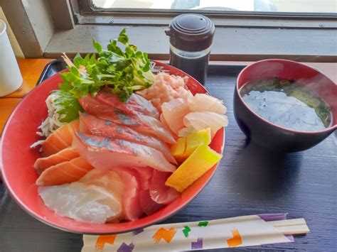 魚〇 朝採れ鮮魚の海鮮丼 ‐kamakura‐ 北海道と北関東の色々