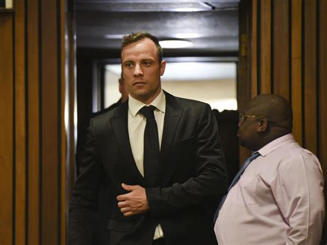 Oscar Pistorius Tells Bail Hearing He Is Studying Law At London