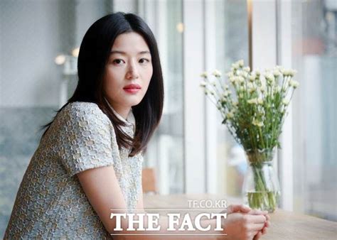 전지현 대통령 표창 수상 한류 빛낸 인물 선정 연예 기사 더팩트