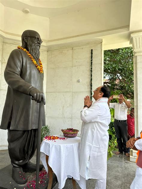 BJP National President Shri J P Nadda Paid Floral Tributes To