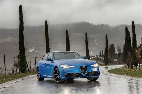 Photo ALFA ROMEO GIULIA II Quadrifoglio Verde 510 Ch Berline 2017