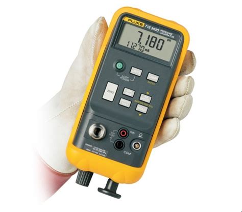 Lcd Digital Fluke 718 300g Pressure Calibrator For Industrial At