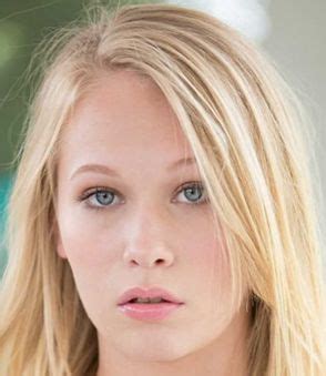 Kenna James Biography Height Family Wiki More WikiStarBio