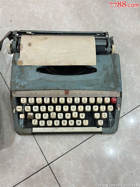打字机 打字机 7788收藏