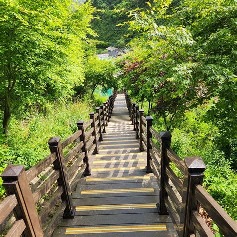태백 소재 월넛 ㄷ자논브라켓 데크로드 주식회사 이노스