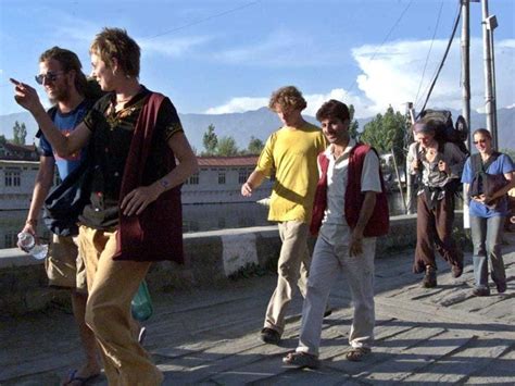 Year Old Held For Duping Tourists Latest News India Hindustan Times