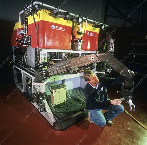 Remotely Operated Vehicle Stock Image T700 0125 Science Photo Library