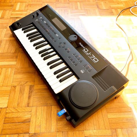 Matrixsynth Roland Dj 70 Mk2 Sn 0000005 With Gotek Usb Floppy Drive