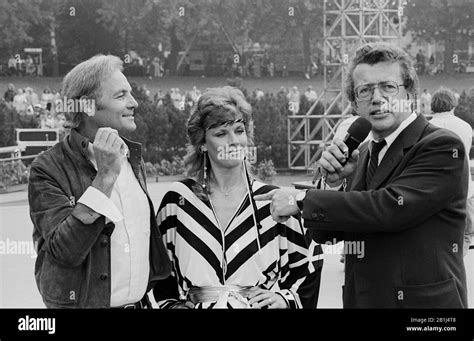 Heidi Brühl Deutsche Schlagersängerin Und Schauspielerin Mit Harry