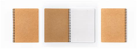 Notebook Spiral Coklat Diisolasi Pada Tampilan Backgroundtop Putih Foto