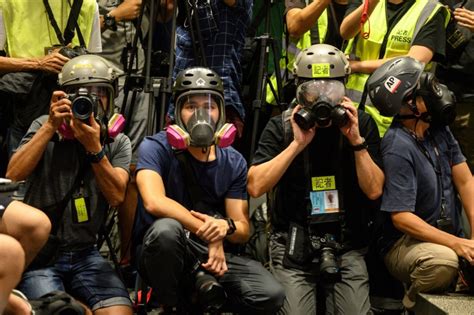 反送中》香港《蘋果》記者遭跟蹤圍毆 記協強烈譴責 國際 自由時報電子報