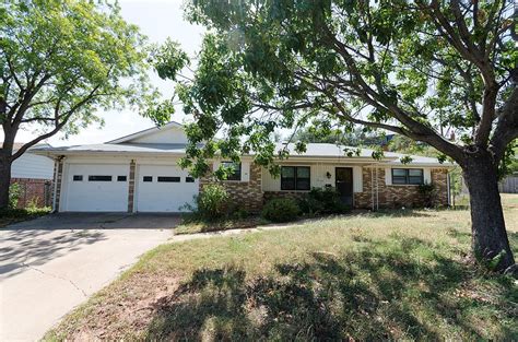 2105 Dartmouth Pl San Angelo Tx 76904 Zillow
