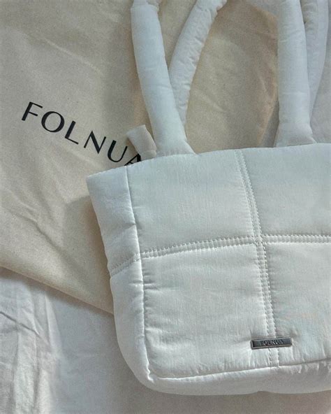 キム・ハンソルさんのインスタグラム写真 キム・ハンソルinstagram「t Folnuaofficial 퐁실퐁실