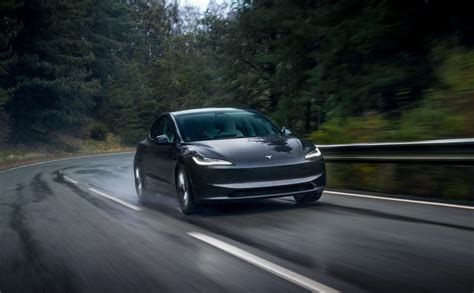 Elon Musk Confirms Tesla Semi Will See Worldwide Release
