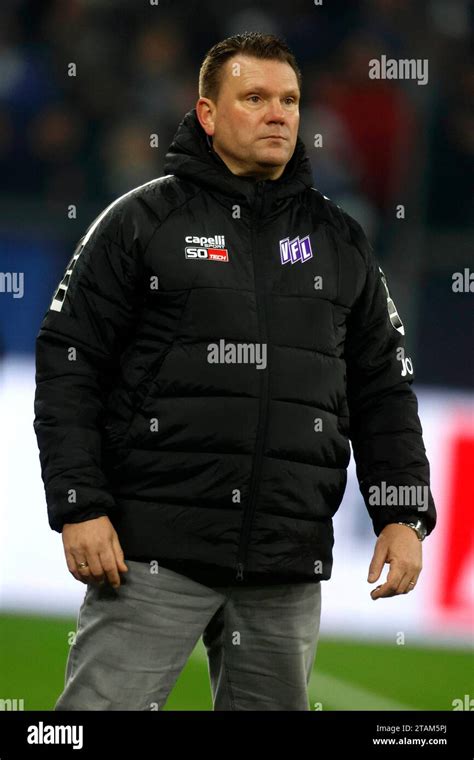 Gelsenkirchen Deutschland 2 Fussball Bundesliga 15 Spieltag FC