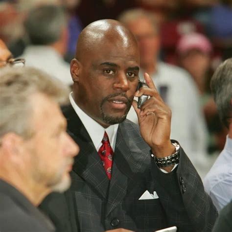 利拉德被联盟点名！nba警告他和经纪人：再说只想为热火打球要处分 球迷屋