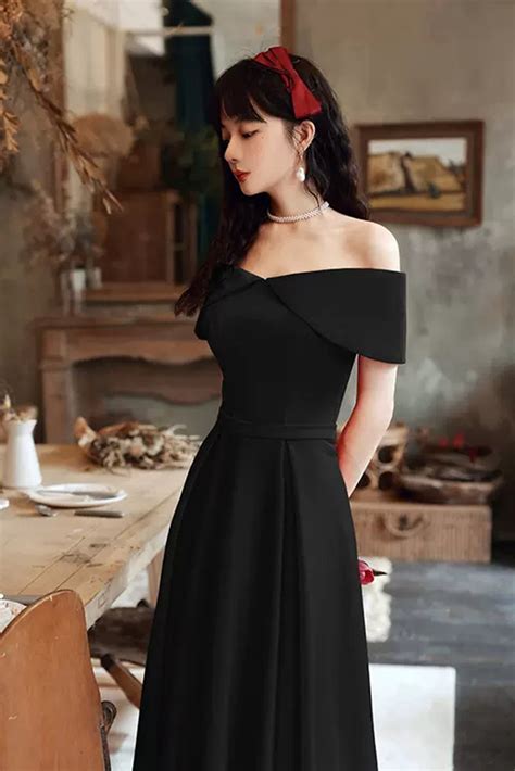 Off Shoulder Short Black Prom Dresses Off The Shoulder Black Homecomi