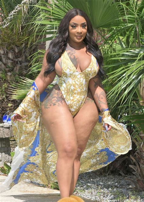Milf Shesfreaky