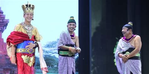 Kocak Abis Ganjar Pranowo Main Ketoprak Ungkap Wajah Berkerut