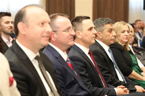 Немаме никаква комуникација со ДУИ тројца од партнерите во ВЛЕН го негираат Таравари 360 степени