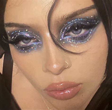 Pin By Luna On Makeup Funky Makeup Pretty Makeup Beautiful Makeup