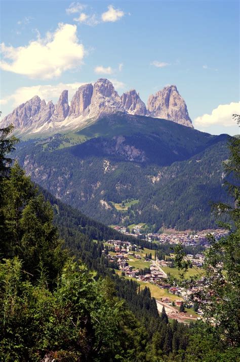 Val Di Fassa 16 Escursioni Da Fare Su Sentieri Panoramici Montagna
