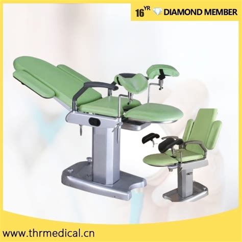 High Quality Manual Obstetric Gynecology Chair Gynecological Exam Table