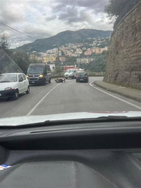 Incidente A Vico Equense Moto Si Schianta Sulla SS145 Positanonews