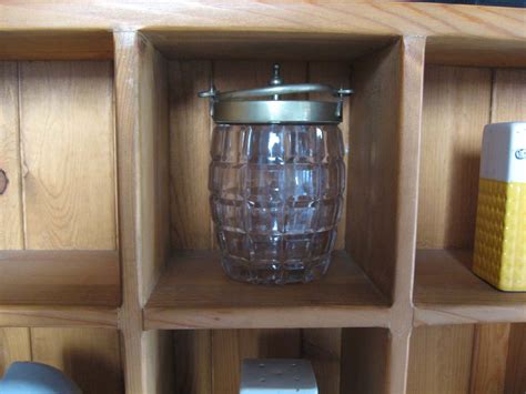 Ams Table And Chairs