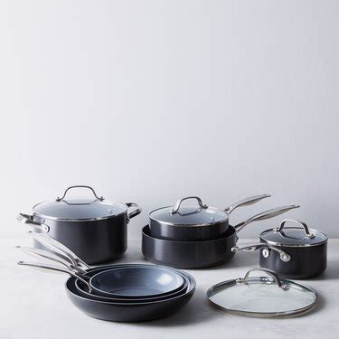 The Dangers Of Ceramic Cookware And How To Use It Properly Hunker