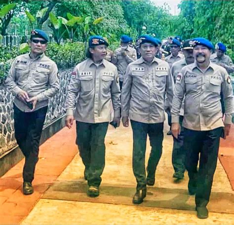 Arif Wachjunadi Untuk Korps Brimob Polri