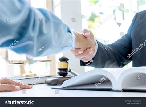 25 444 Arbitration Court Images Stock Photos Vectors Shutterstock
