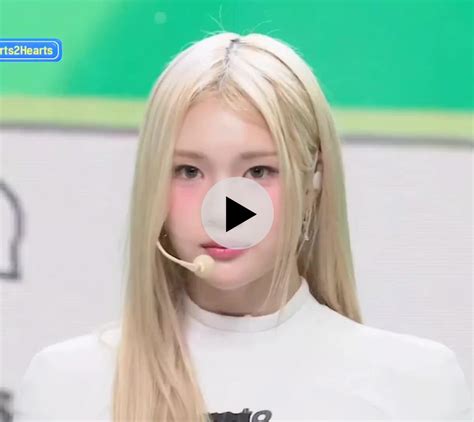 웃는게 귀여운데 웃는사진이 별로없네 연예인잡담 에펨코리아