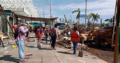 Acapulco sufre por falta de agua y luz tras el paso del huracán Otis