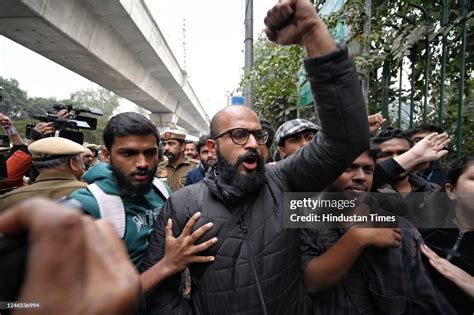Students Protesting Outside The Jamia Millia Islamia University News