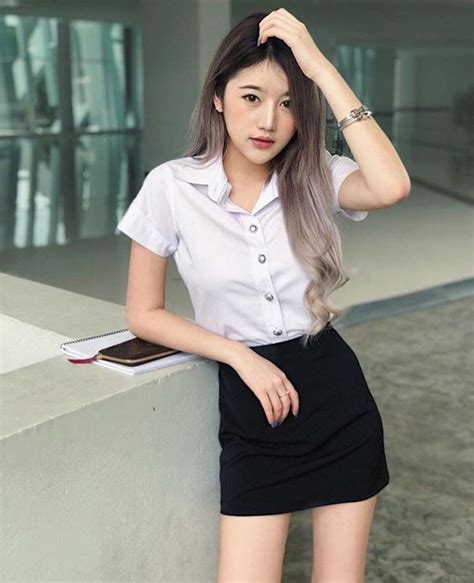 ปักพินโดย Chiêu Nguyễn ใน Nữ Sinh Thái แฟชั่นสาวเกาหลี เพศหญิง ผู้หญิง