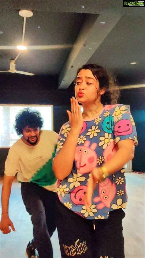 Apsara Rani Instagram Bhoom Badhal Viral Step With