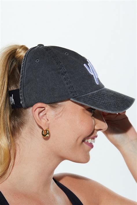 Major Label Yitty Cap Fabletics