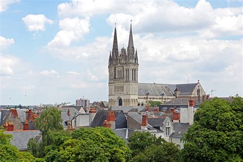 Quand partir à Angers ? Climat & Températures, Affluence, Prix... la ...