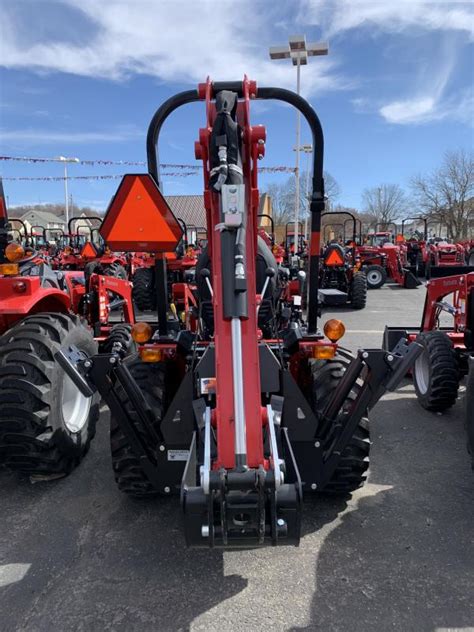 Mahindra MAHINDRA MAX XLT W LOADER MOWER BACKHOE Tractor
