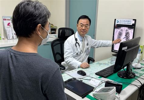 男咳嗽痰中帶血憂肺癌上身竟是治頭痛藥類固醇副作用釀肺膿瘍 健康遠見