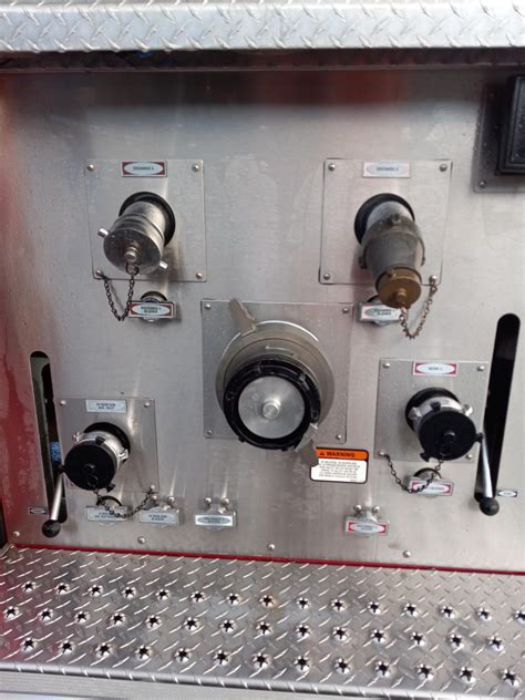 Compact 2001 Freightliner Superior Fire Apparatus 1000 Gpm Pumper