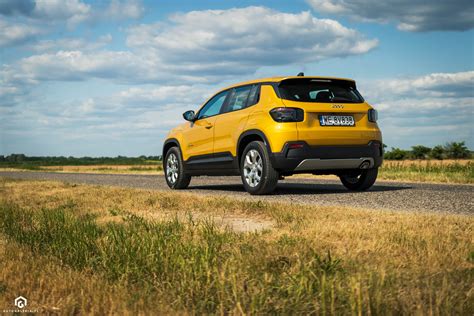 Jeep Avenger zyskuje w Polsce benzynę z automatem Wciąż jednak nie jest tanio autoGALERIA