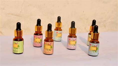 Use Of Essential Oils For Monsoon Ras Luxury Skincare
