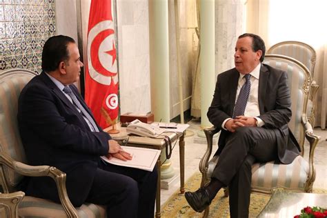 Le Ministre Des Affaires Etrangères Reçoit Lambassadeur Du Qatar En